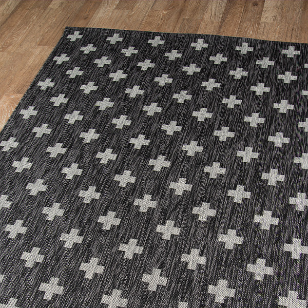 Cross Patterned Indoor/Outdoor Rug, Pick Your Size - Decor Steals